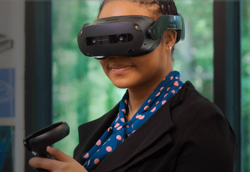 Lenovo Announces ThinkReality VRX Standalone Enterprise VR Headset | ARPost
